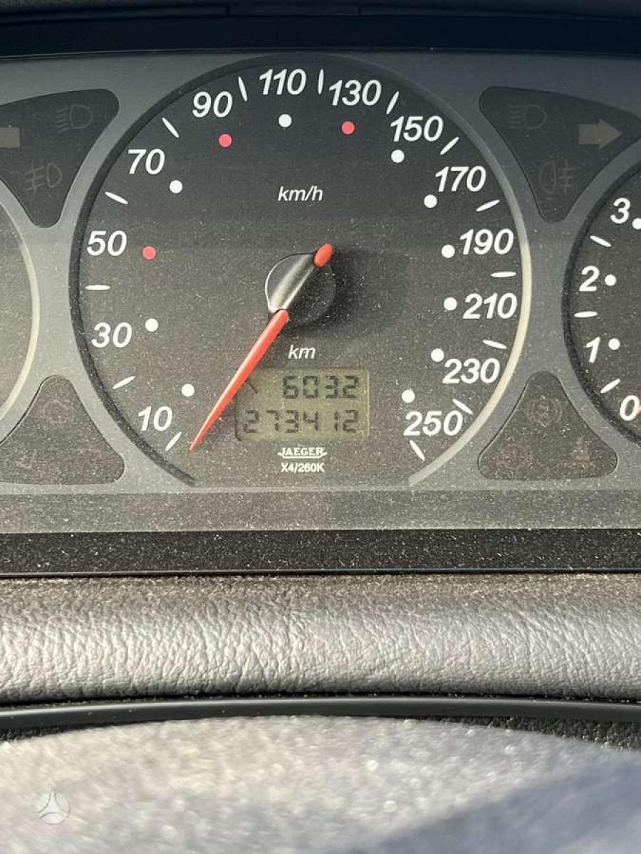 Zaļš Citroen C5 2003 Kauņa, ar dzinēja tilpumu 2.00 L un nobraukumu 273 tūkst. km par 1000 €, foto 8 vietnē AUTOMOTO.COM.LV