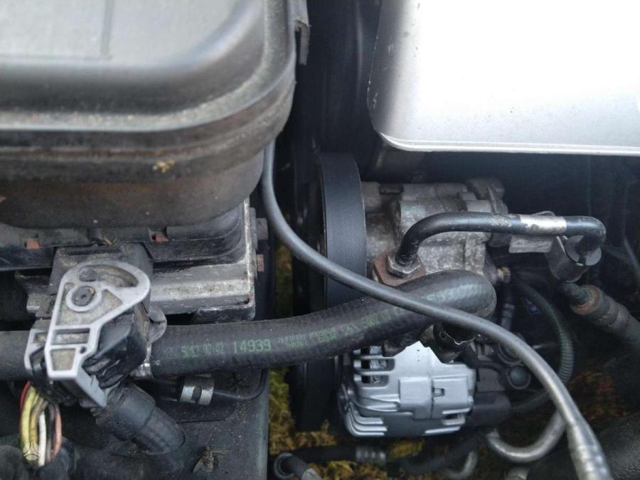 Zaļš Citroen C5 2006 Kauņa, ar dzinēja tilpumu 2.18 L un nobraukumu 440 tūkst. km par 500 €, foto 20 vietnē AUTOMOTO.COM.LV