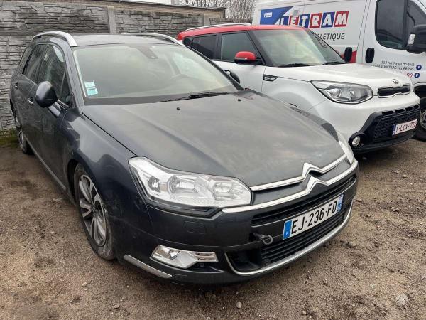 Zaļš Citroen C5 2017 Tauragė, ar dzinēja tilpumu 2.00 L un nobraukumu 200 tūkst. km par 3000 €, foto 5 vietnē AUTOMOTO.COM.LV
