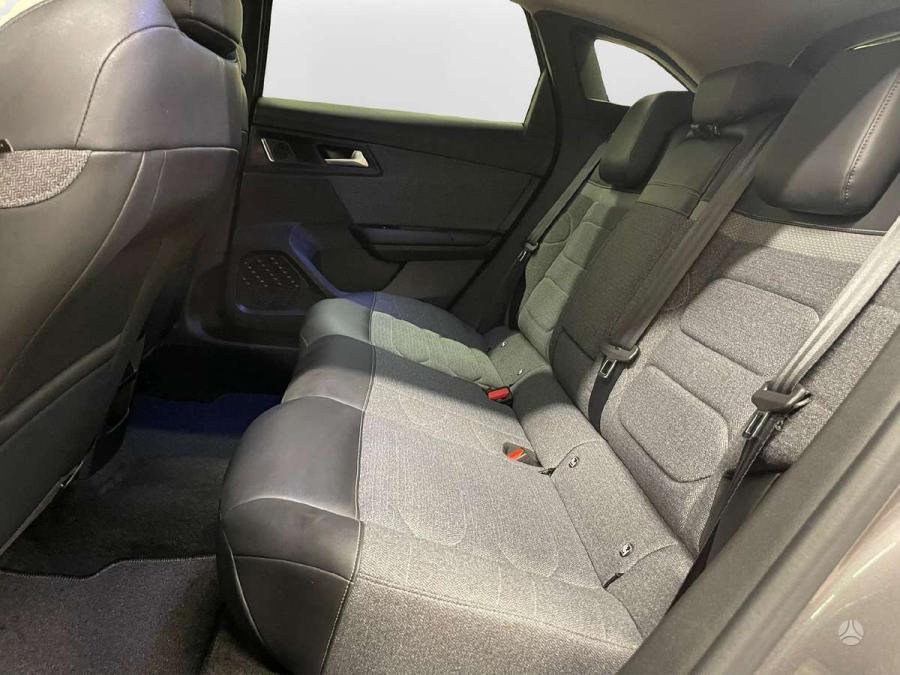 Pelēks Citroen C5 2022 Marijampole, ar dzinēja tilpumu 1.20 L un nobraukumu 23 tūkst. km par 17666 €, foto 17 vietnē AUTOMOTO.COM.LV