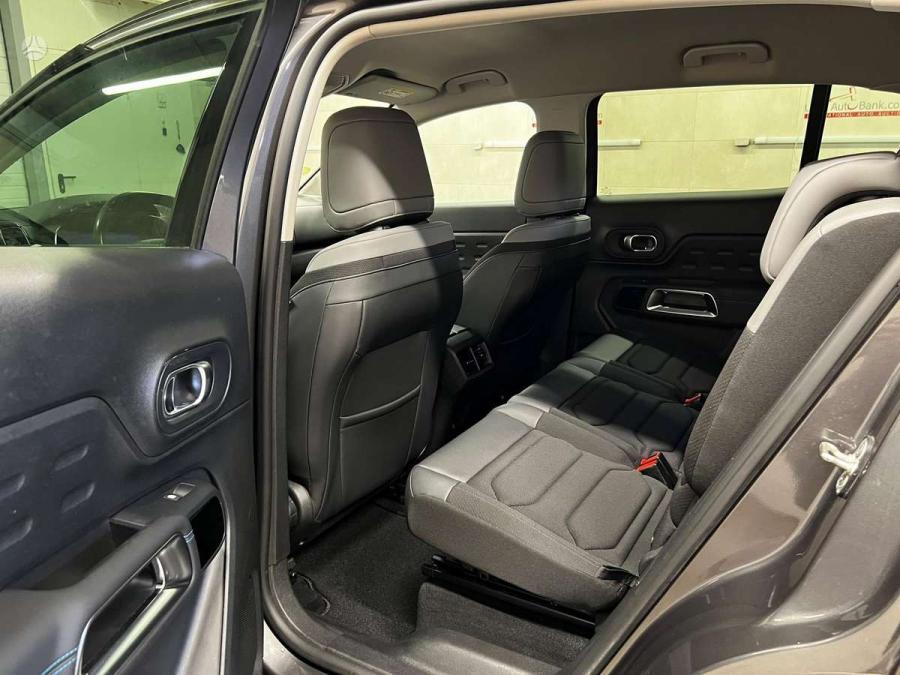 Pelēks Citroen C5 2023 Marijampole, ar dzinēja tilpumu 1.50 L un nobraukumu 171 tūkst. km par 14762 €, foto 17 vietnē AUTOMOTO.COM.LV