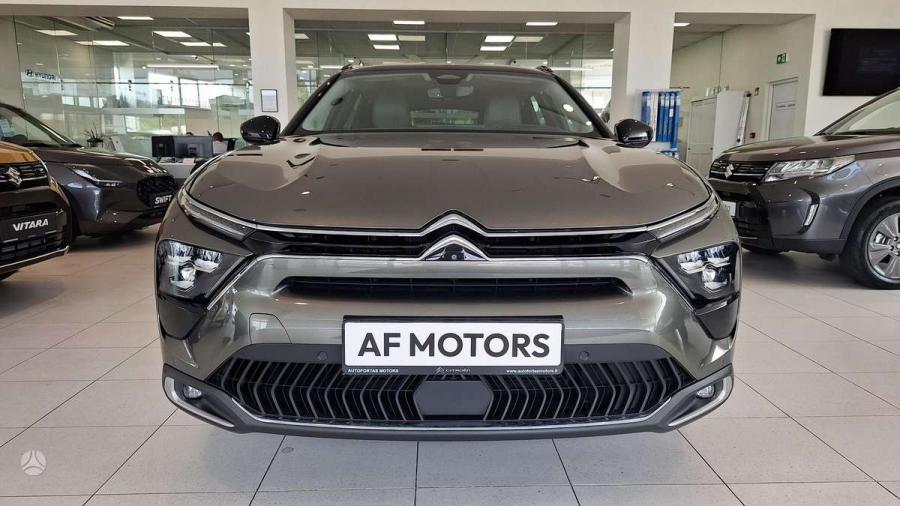 Grey Citroen C5 2023 in Kaunas, with an engine capacity of 1.60 L and mileage of 20 thousand km for 30988 €, photo 7 on AUTOMOTO.COM.LV