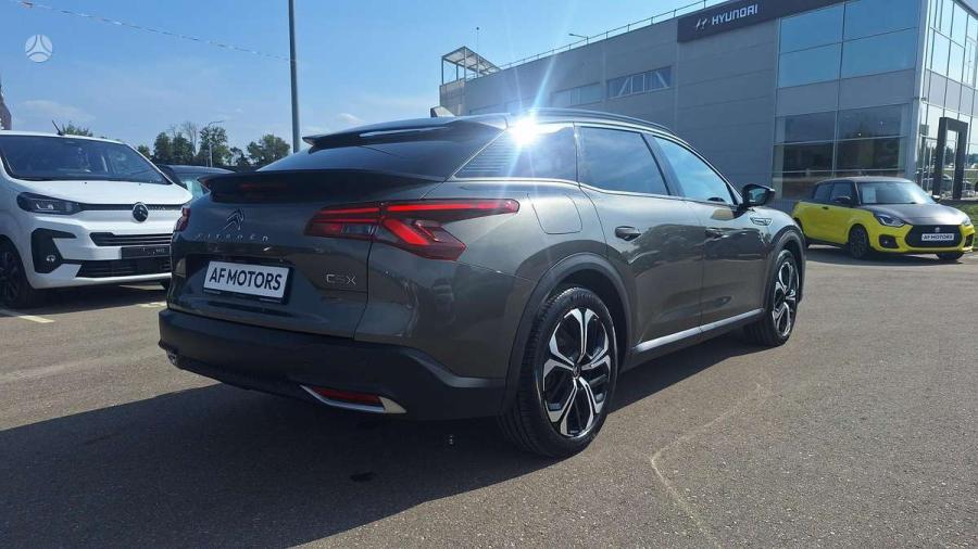 Grey Citroen C5 2023 in Kaunas, with an engine capacity of 1.60 L and mileage of 20 thousand km for 30988 €, photo 24 on AUTOMOTO.COM.LV