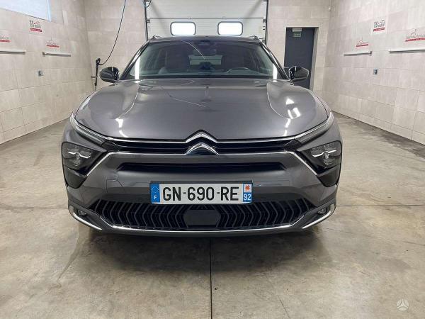 Pelēks Citroen C5 2023 Marijampole, ar dzinēja tilpumu 1.20 L un nobraukumu 58 tūkst. km par 16928 €, foto 3 vietnē AUTOMOTO.COM.LV