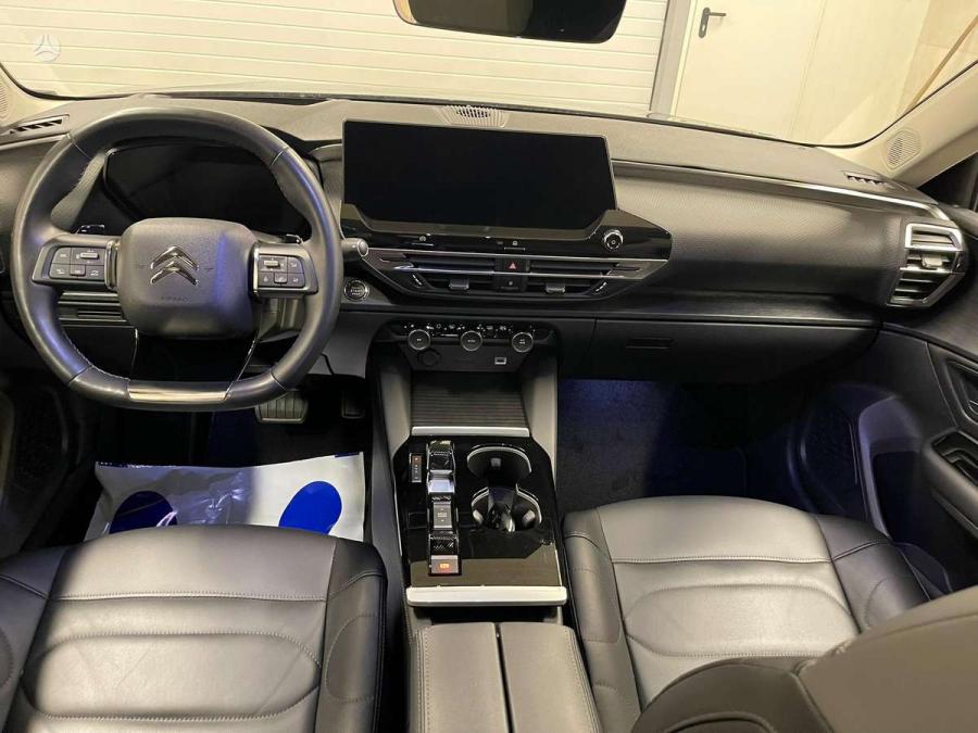 Pelēks Citroen C5 2023 Marijampole, ar dzinēja tilpumu 1.20 L un nobraukumu 58 tūkst. km par 16928 €, foto 9 vietnē AUTOMOTO.COM.LV