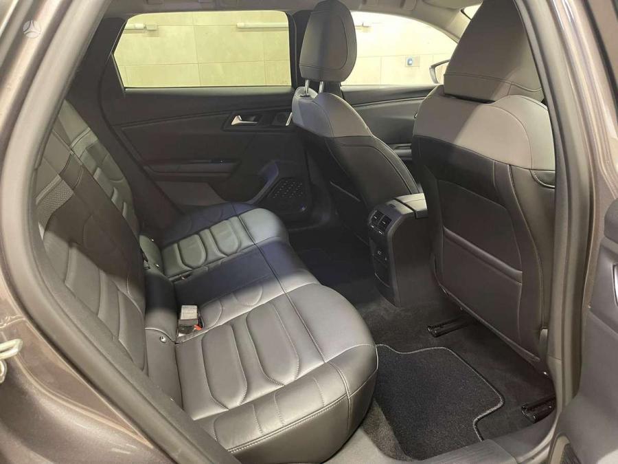 Pelēks Citroen C5 2023 Marijampole, ar dzinēja tilpumu 1.20 L un nobraukumu 58 tūkst. km par 16928 €, foto 11 vietnē AUTOMOTO.COM.LV