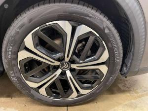 Pelēks Citroen C5 2023 Marijampole, ar dzinēja tilpumu 1.20 L un nobraukumu 58 tūkst. km par 16928 €, foto 19 vietnē AUTOMOTO.COM.LV