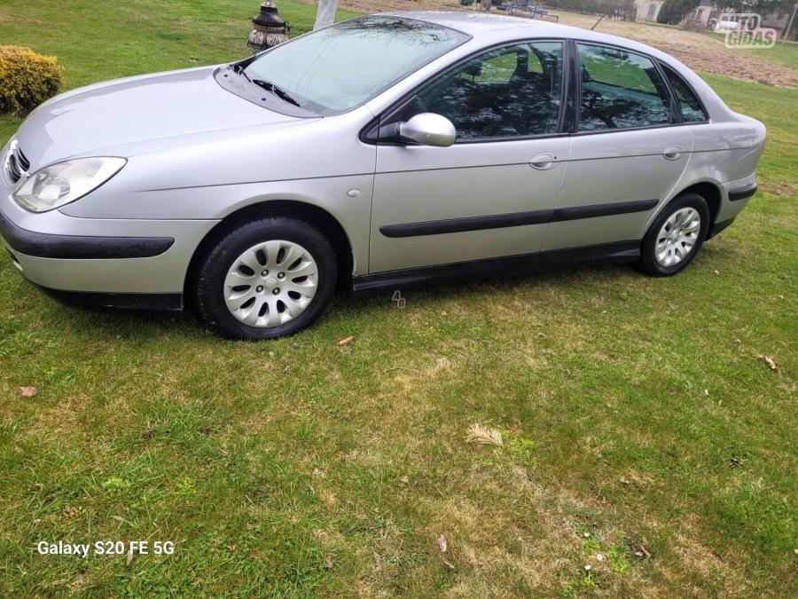 Pelēks Citroen C5 2001 Vilkaviškis, ar dzinēja tilpumu 2.00 L un nobraukumu 413 tūkst. km par 680 €, foto 1 vietnē AUTOMOTO.COM.LV