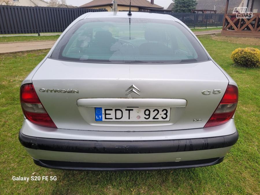 Pelēks Citroen C5 2001 Vilkaviškis, ar dzinēja tilpumu 2.00 L un nobraukumu 413 tūkst. km par 680 €, foto 7 vietnē AUTOMOTO.COM.LV