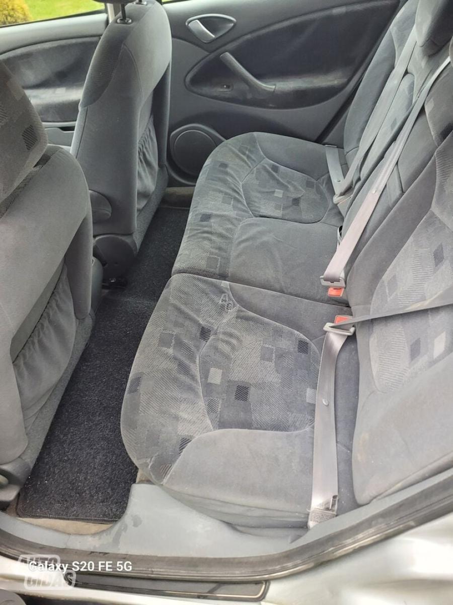 Pelēks Citroen C5 2001 Vilkaviškis, ar dzinēja tilpumu 2.00 L un nobraukumu 413 tūkst. km par 680 €, foto 10 vietnē AUTOMOTO.COM.LV