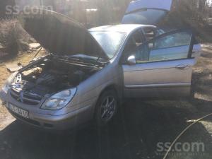 Pelēks Citroen C5 2001 Rīga, ar dzinēja tilpumu 2.00 L un nobraukumu 200 tūkst. km par 500 €, foto 4 vietnē AUTOMOTO.COM.LV