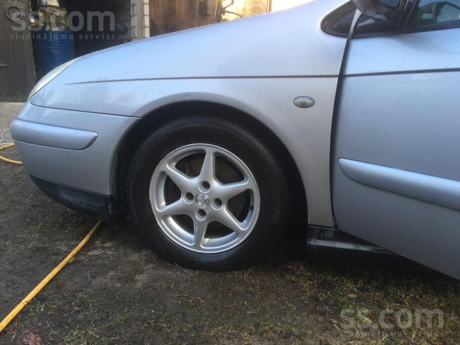 Pelēks Citroen C5 2001 Rīga, ar dzinēja tilpumu 2.00 L un nobraukumu 200 tūkst. km par 500 €, foto 7 vietnē AUTOMOTO.COM.LV