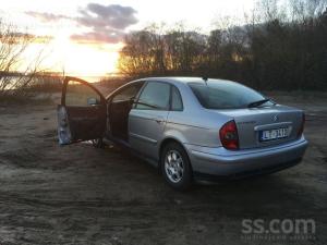 Pelēks Citroen C5 2001 Rīga, ar dzinēja tilpumu 2.00 L un nobraukumu 200 tūkst. km par 500 €, foto 8 vietnē AUTOMOTO.COM.LV