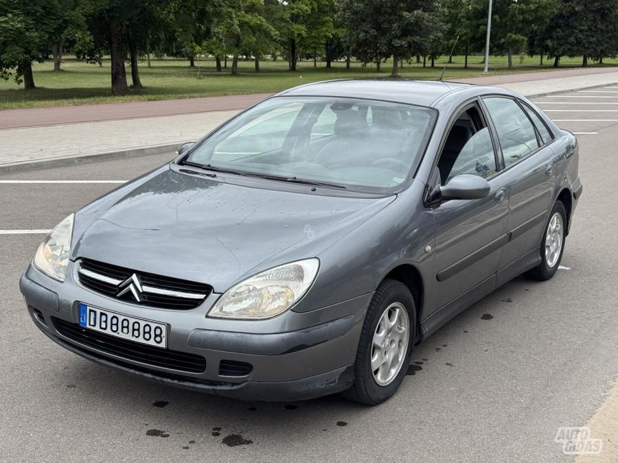 Серый Ситроен С5 2003 в Укмерге, объемом двигателя 2.00 л и пробегом 297 тыс. км за 580 €, фото 1 на AUTOMOTO.COM.LV