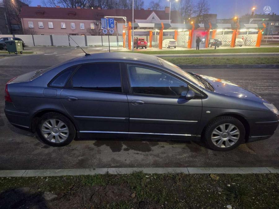 Pelēks Citroen C5 2005 Klaipėda, ar dzinēja tilpumu 2.00 L un nobraukumu 205 tūkst. km par 900 €, foto 3 vietnē AUTOMOTO.COM.LV