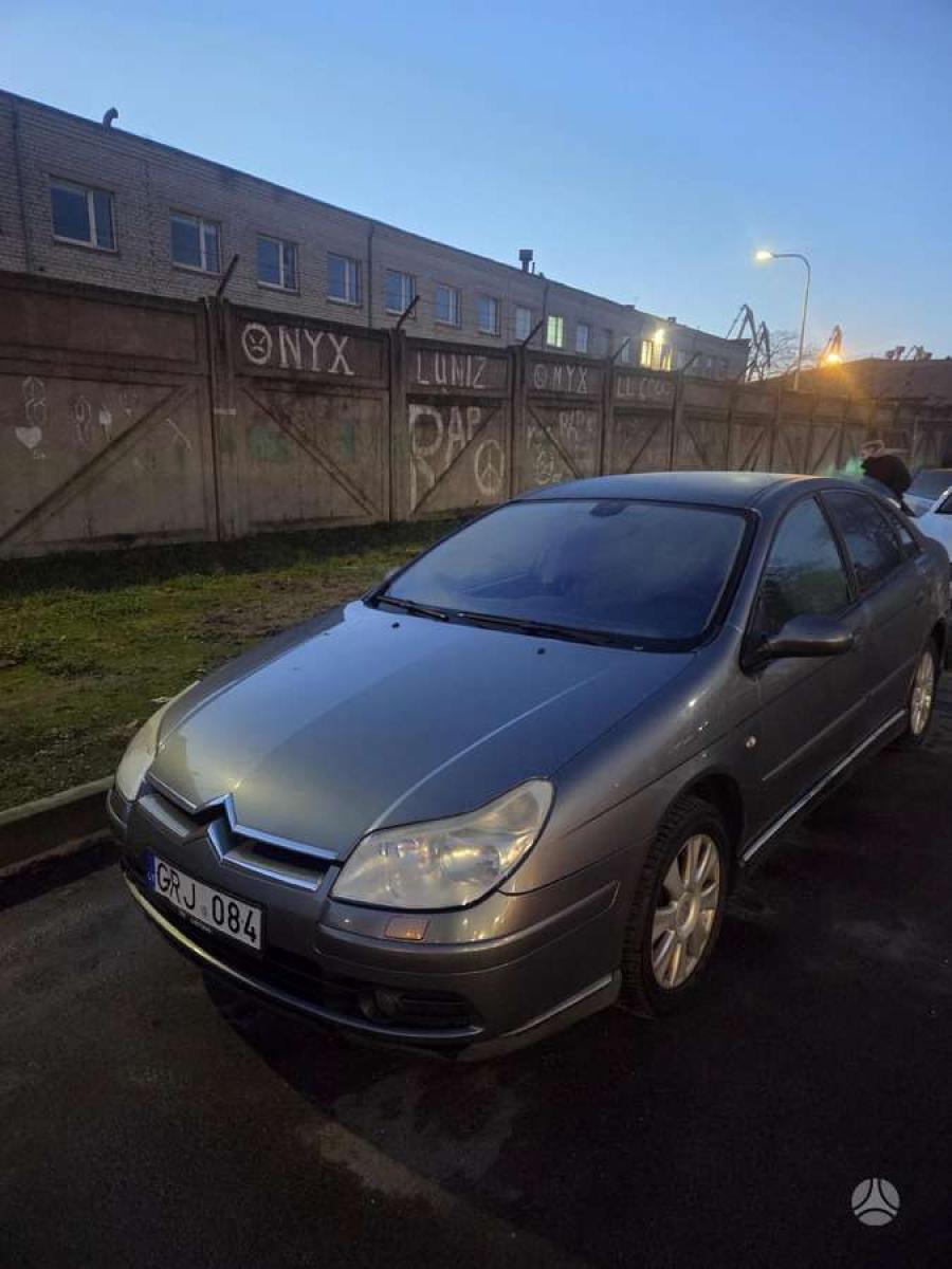 Pelēks Citroen C5 2005 Klaipėda, ar dzinēja tilpumu 2.00 L un nobraukumu 205 tūkst. km par 900 €, foto 8 vietnē AUTOMOTO.COM.LV