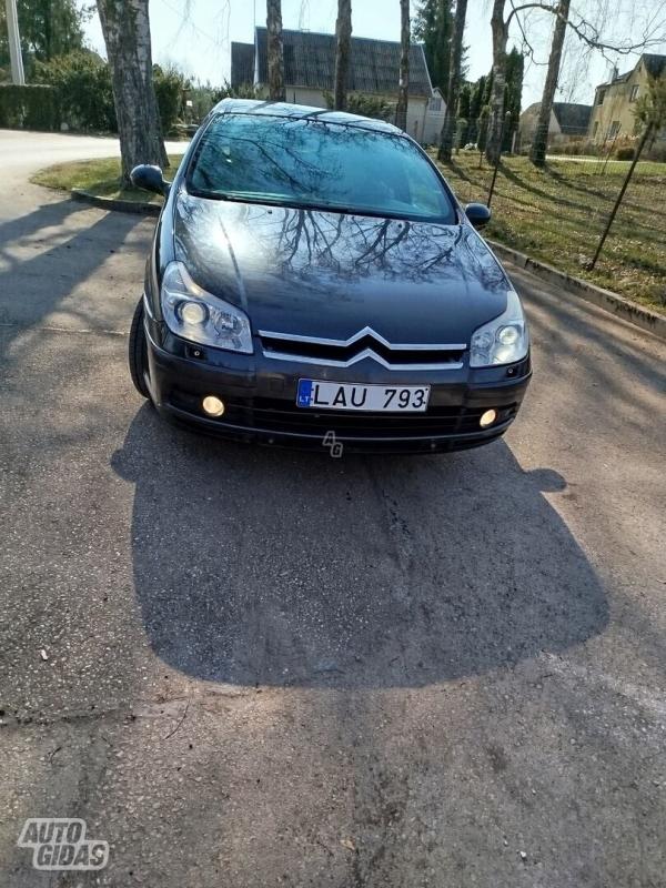 Pelēks Citroen C5 2005 Vilkaviškis, ar dzinēja tilpumu 2.20 L un nobraukumu 370 tūkst. km par 1200 €, foto 3 vietnē AUTOMOTO.COM.LV