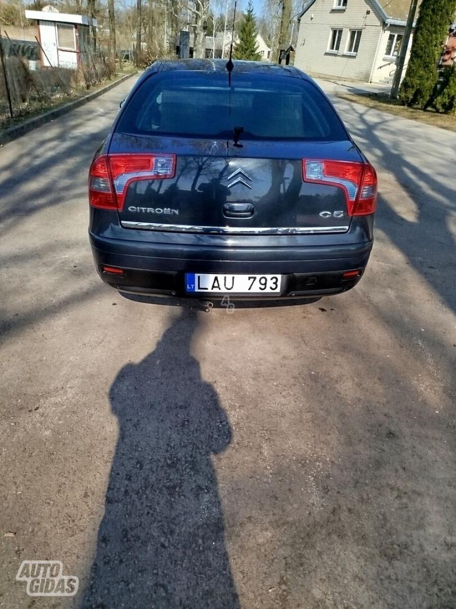 Grey Citroen C5 2005 in Vilkaviskis, with an engine capacity of 2.20 L and mileage of 370 thousand km for 1200 €, photo 6 on AUTOMOTO.COM.LV
