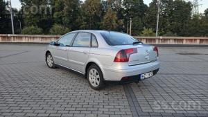 Pelēks Citroen C5 2006 Rīga, ar dzinēja tilpumu 2.20 L un nobraukumu 334 tūkst. km par 400 €, foto 4 vietnē AUTOMOTO.COM.LV