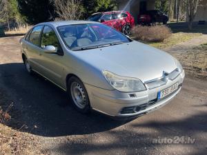 Grey Citroen C5 2007 in Tallinn, with an engine capacity of 2.00 L and mileage of 275 thousand km for 1600 €, photo 3 on AUTOMOTO.COM.LV
