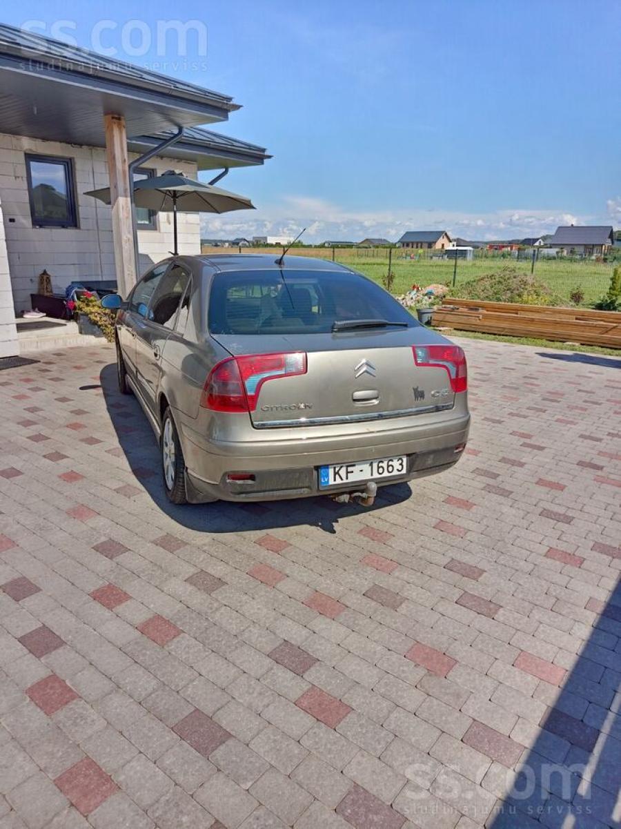 Grey Citroen C5 2007 in Riga, with an engine capacity of 2.00 L and mileage of 324 thousand km for 2000 €, photo 3 on AUTOMOTO.COM.LV