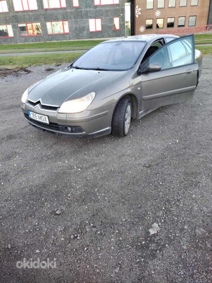 Pelēks Citroen C5 2007 Rapla, ar dzinēja tilpumu 0.00 L un nobraukumu 292 tūkst. km par 950 €, foto 3 vietnē AUTOMOTO.COM.LV