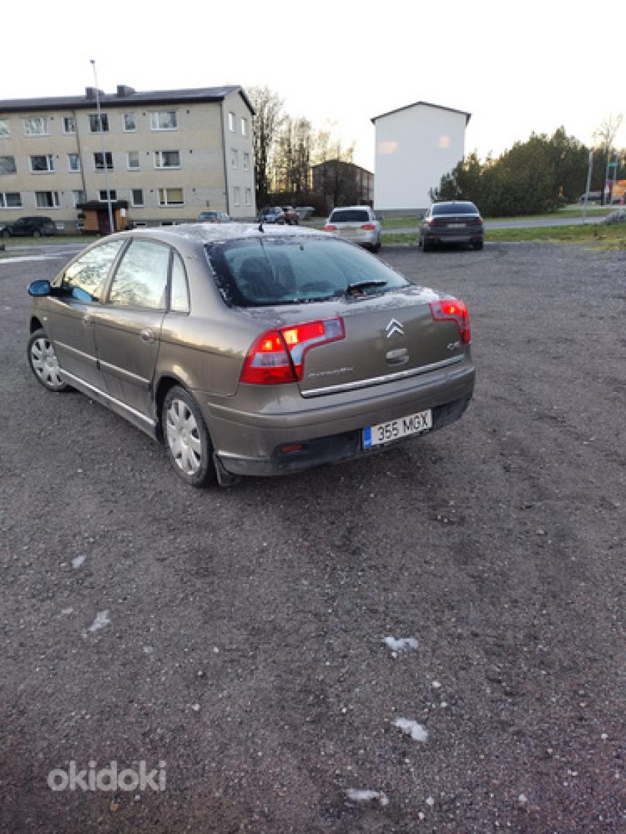 Pelēks Citroen C5 2007 Rapla, ar dzinēja tilpumu 0.00 L un nobraukumu 292 tūkst. km par 950 €, foto 4 vietnē AUTOMOTO.COM.LV