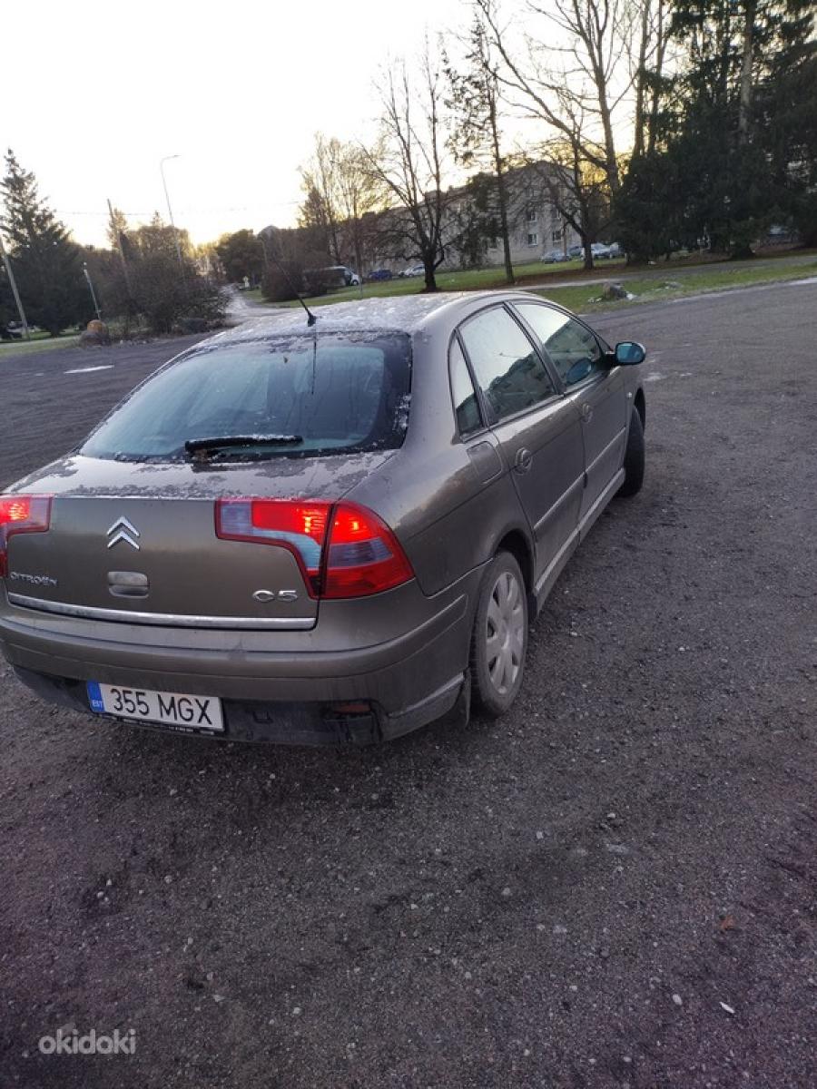 Pelēks Citroen C5 2007 Rapla, ar dzinēja tilpumu 0.00 L un nobraukumu 292 tūkst. km par 950 €, foto 18 vietnē AUTOMOTO.COM.LV