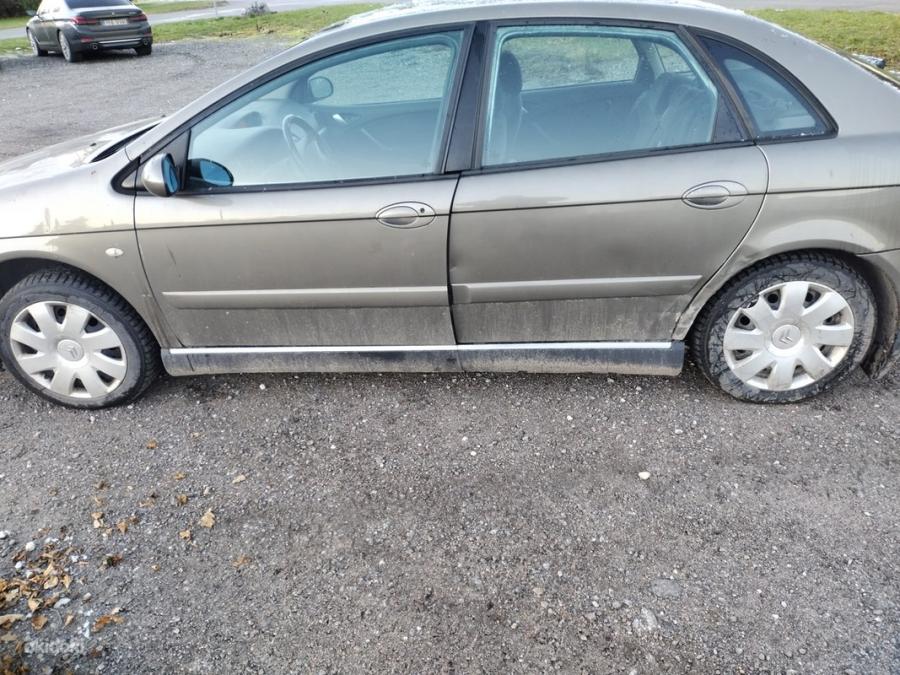 Pelēks Citroen C5 2007 Rapla, ar dzinēja tilpumu 0.00 L un nobraukumu 292 tūkst. km par 950 €, foto 19 vietnē AUTOMOTO.COM.LV