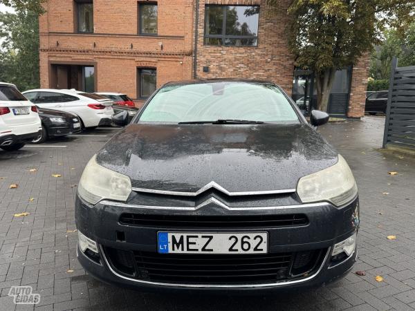 Pelēks Citroen C5 2008 Panevēža, ar dzinēja tilpumu 1.60 L un nobraukumu 279 tūkst. km par 1250 €, foto 6 vietnē AUTOMOTO.COM.LV