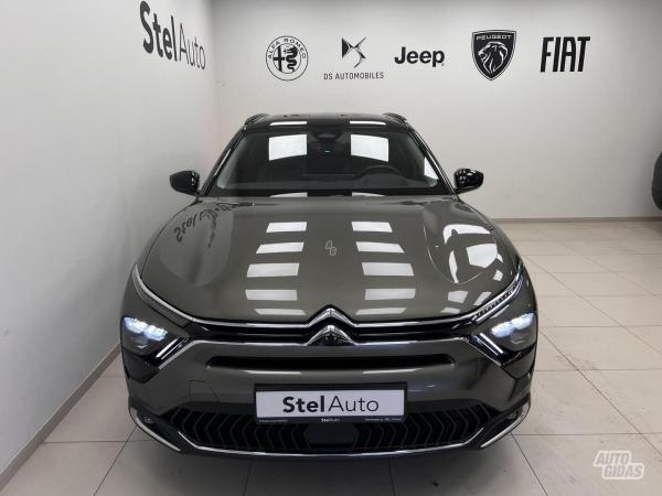Pelēks Citroen C5 2022 Viļņa, ar dzinēja tilpumu 1.60 L un nobraukumu 61 tūkst. km par 22990 €, foto 2 vietnē AUTOMOTO.COM.LV