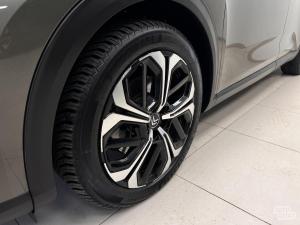 Grey Citroen C5 2022 in Vilnius, with an engine capacity of 1.60 L and mileage of 61 thousand km for 22990 €, photo 5 on AUTOMOTO.COM.LV