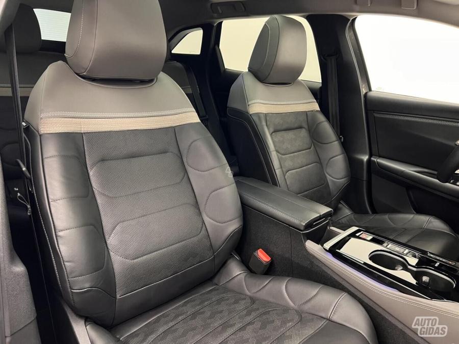 Grey Citroen C5 2022 in Vilnius, with an engine capacity of 1.60 L and mileage of 61 thousand km for 22990 €, photo 35 on AUTOMOTO.COM.LV