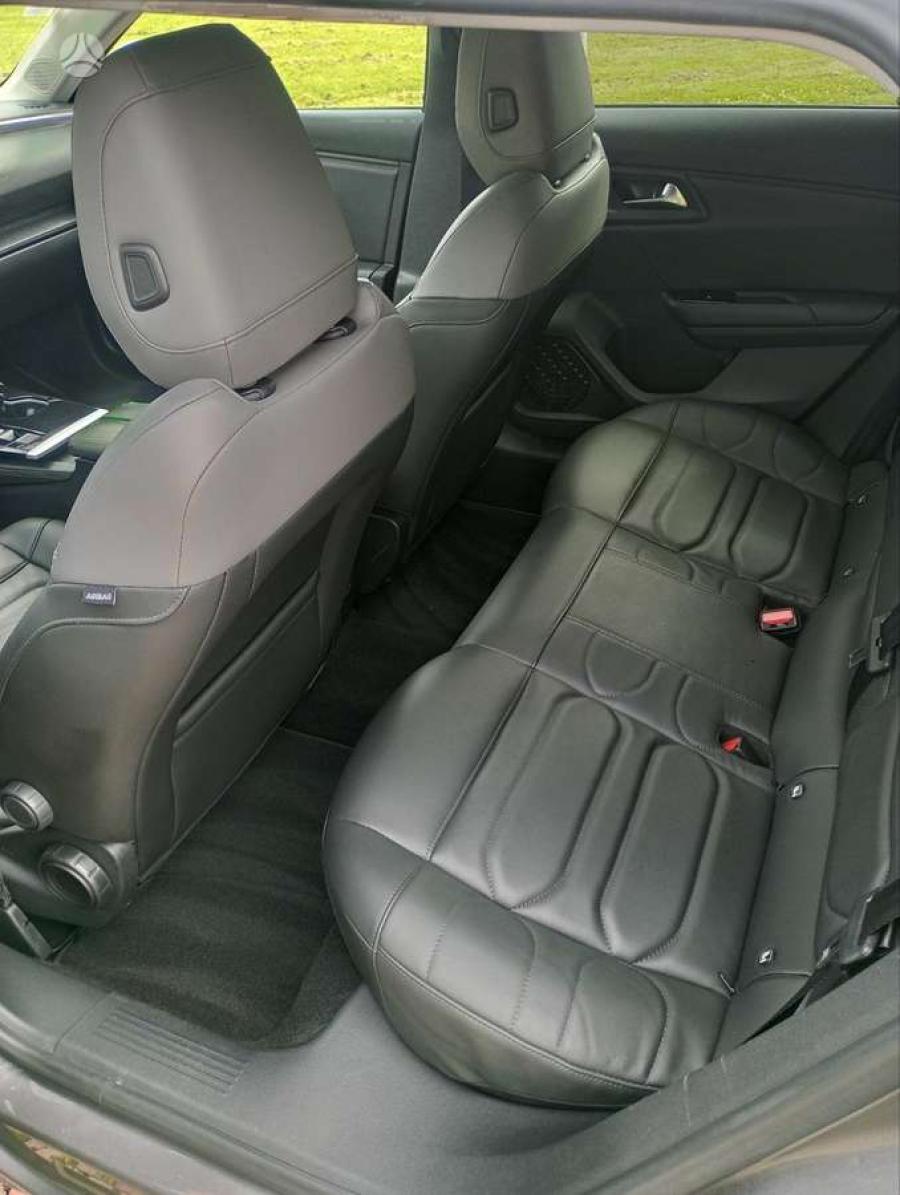 Grey Citroen C5 2022 in Kaunas, with an engine capacity of 1.20 L and mileage of 200 thousand km for 12000 €, photo 14 on AUTOMOTO.COM.LV