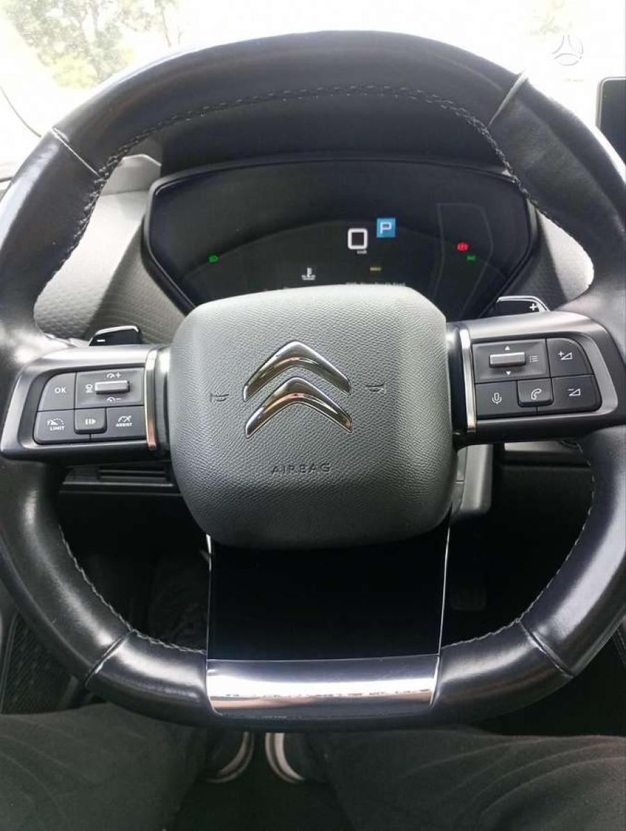 Grey Citroen C5 2022 in Kaunas, with an engine capacity of 1.20 L and mileage of 200 thousand km for 12000 €, photo 17 on AUTOMOTO.COM.LV