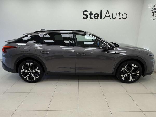 Pelēks Citroen C5 2023 Viļņa, ar dzinēja tilpumu 1.60 L un nobraukumu 29 tūkst. km par 23990 €, foto 6 vietnē AUTOMOTO.COM.LV