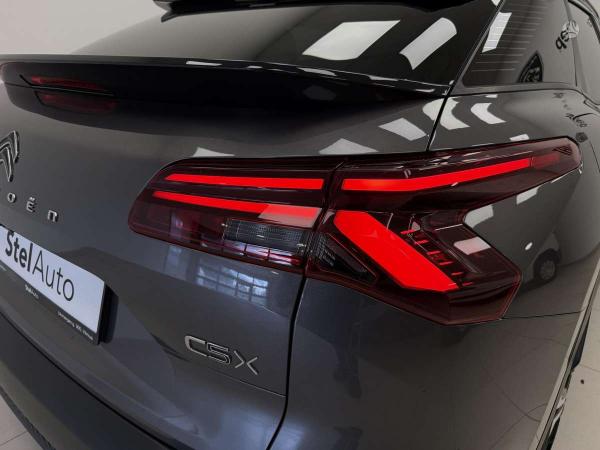 Pelēks Citroen C5 2023 Viļņa, ar dzinēja tilpumu 1.60 L un nobraukumu 29 tūkst. km par 23990 €, foto 8 vietnē AUTOMOTO.COM.LV