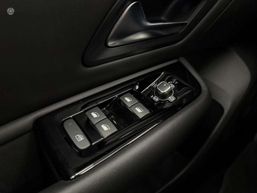Pelēks Citroen C5 2023 Viļņa, ar dzinēja tilpumu 1.60 L un nobraukumu 29 tūkst. km par 23990 €, foto 17 vietnē AUTOMOTO.COM.LV