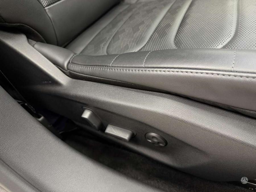 Pelēks Citroen C5 2023 Viļņa, ar dzinēja tilpumu 1.60 L un nobraukumu 29 tūkst. km par 23990 €, foto 30 vietnē AUTOMOTO.COM.LV
