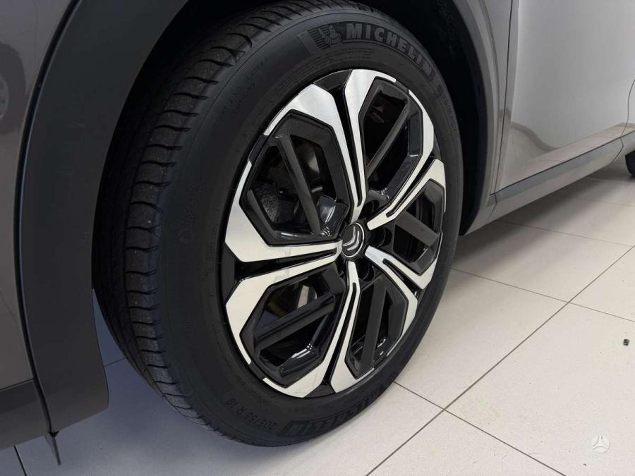 Pelēks Citroen C5 2023 Viļņa, ar dzinēja tilpumu 1.60 L un nobraukumu 29 tūkst. km par 23990 €, foto 37 vietnē AUTOMOTO.COM.LV