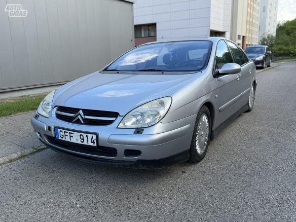 Pelēks Citroen C5 2001 Viļņa, ar dzinēja tilpumu 2.20 L un nobraukumu 243 tūkst. km par 800 €, foto 3 vietnē AUTOMOTO.COM.LV
