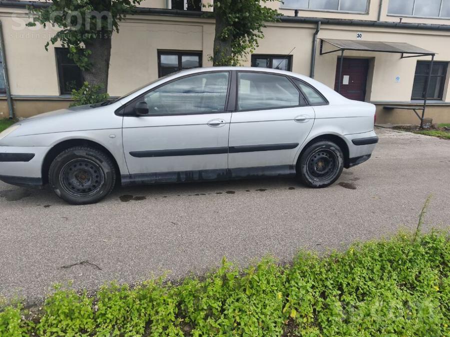 Pelēks Citroen C5 2002 Liepāja, ar dzinēja tilpumu 2.00 L un nobraukumu 240 tūkst. km par 1100 €, foto 4 vietnē AUTOMOTO.COM.LV
