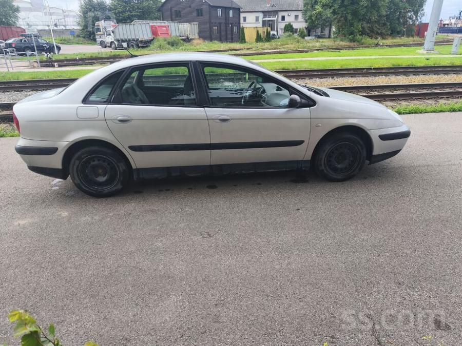 Pelēks Citroen C5 2002 Liepāja, ar dzinēja tilpumu 2.00 L un nobraukumu 240 tūkst. km par 1100 €, foto 6 vietnē AUTOMOTO.COM.LV
