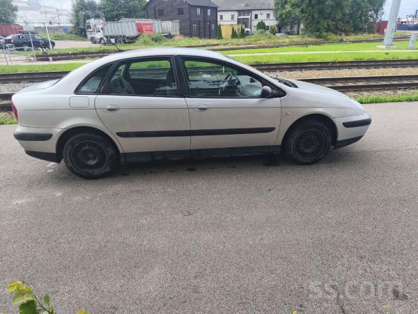 Pelēks Citroen C5 2002 Liepāja, ar dzinēja tilpumu 2.00 L un nobraukumu 240 tūkst. km par 1100 €, foto 6 vietnē AUTOMOTO.COM.LV