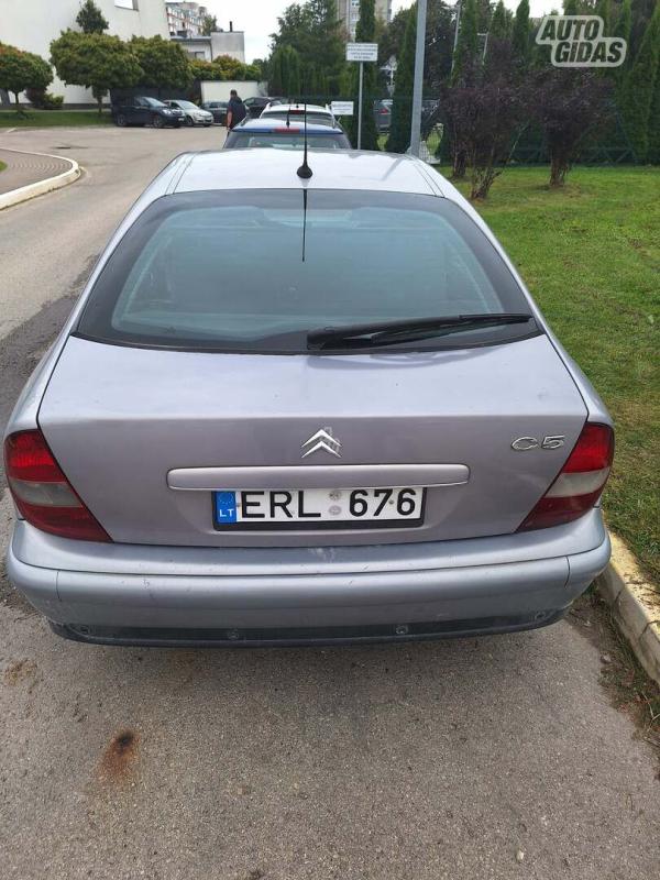 Grey Citroen C5 2003 in Siauliai, with an engine capacity of 1.80 L and mileage of 300 thousand km for 950 €, photo 3 on AUTOMOTO.COM.LV