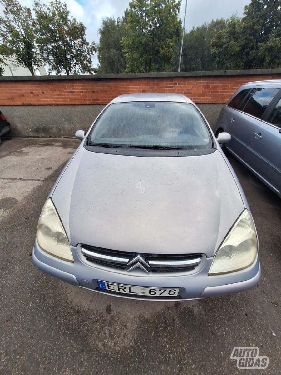 Grey Citroen C5 2003 in Siauliai, with an engine capacity of 1.80 L and mileage of 300 thousand km for 950 €, photo 4 on AUTOMOTO.COM.LV