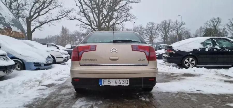 Pelēks Citroen C5 2005 Valmiera, ar dzinēja tilpumu 2.00 L un nobraukumu 228 tūkst. km par 1000 €, foto 5 vietnē AUTOMOTO.COM.LV