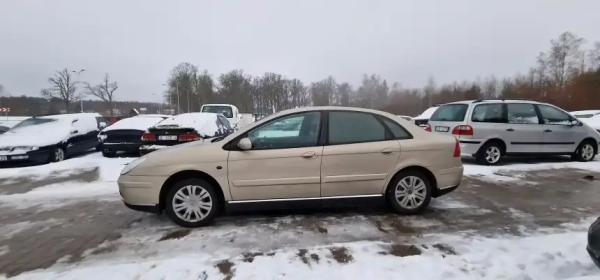 Grey Citroen C5 2005 in Valmiera, with an engine capacity of 2.00 L and mileage of 228 thousand km for 1000 €, photo 6 on AUTOMOTO.COM.LV