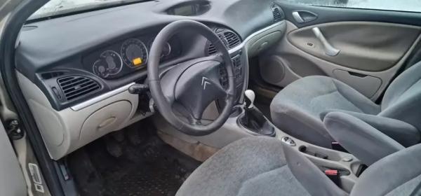 Grey Citroen C5 2005 in Valmiera, with an engine capacity of 2.00 L and mileage of 228 thousand km for 1000 €, photo 10 on AUTOMOTO.COM.LV