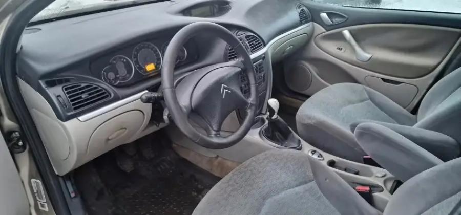 Pelēks Citroen C5 2005 Valmiera, ar dzinēja tilpumu 2.00 L un nobraukumu 228 tūkst. km par 1000 €, foto 11 vietnē AUTOMOTO.COM.LV